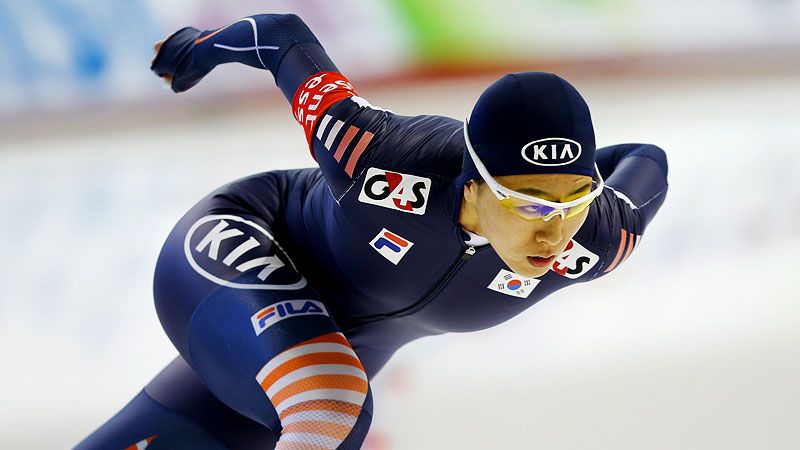 Lee Sang Hwa Breaks Own Speedskating World Record In 500m