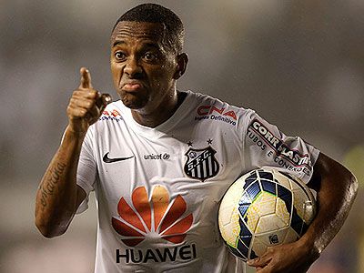 Dunga citó a Marcelo y a Robinho en Brasil para jugar con Francia y Chile