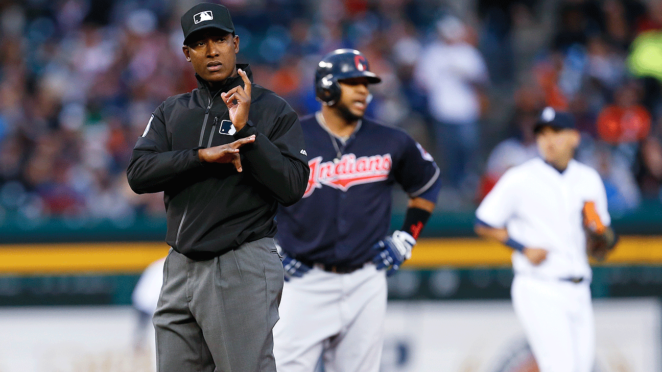 Ramón De Jesús es el primer árbitro dominicano en Grandes Ligas