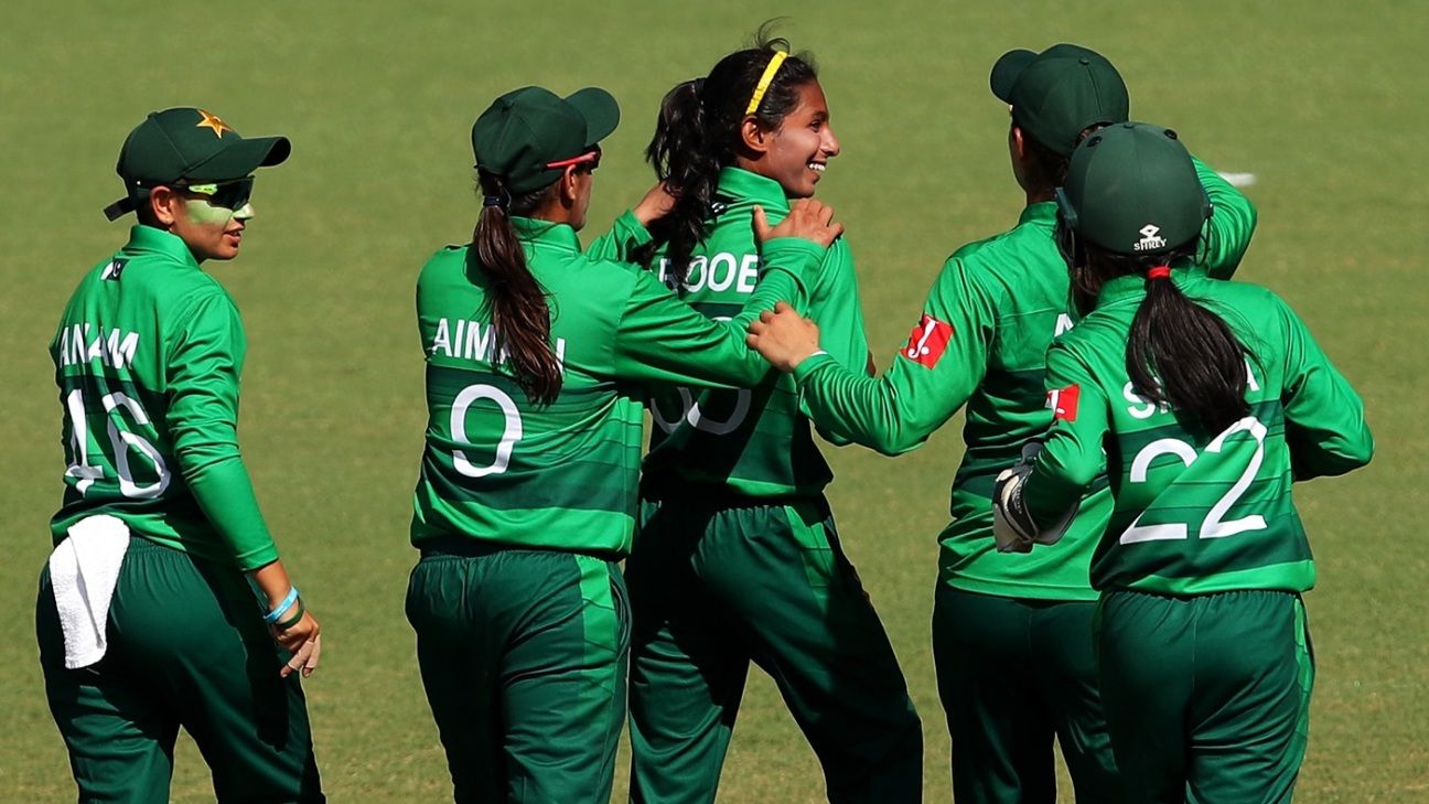 Fatima Sana and Kainat Imtiaz added to expanded Pakistan Women ...