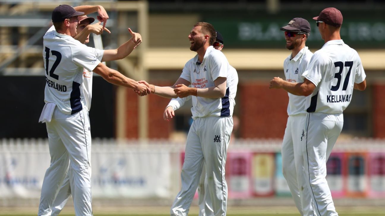 Nottinghamshire re-sign Fergus O'Neill for 2026 and 2027 Championship ...