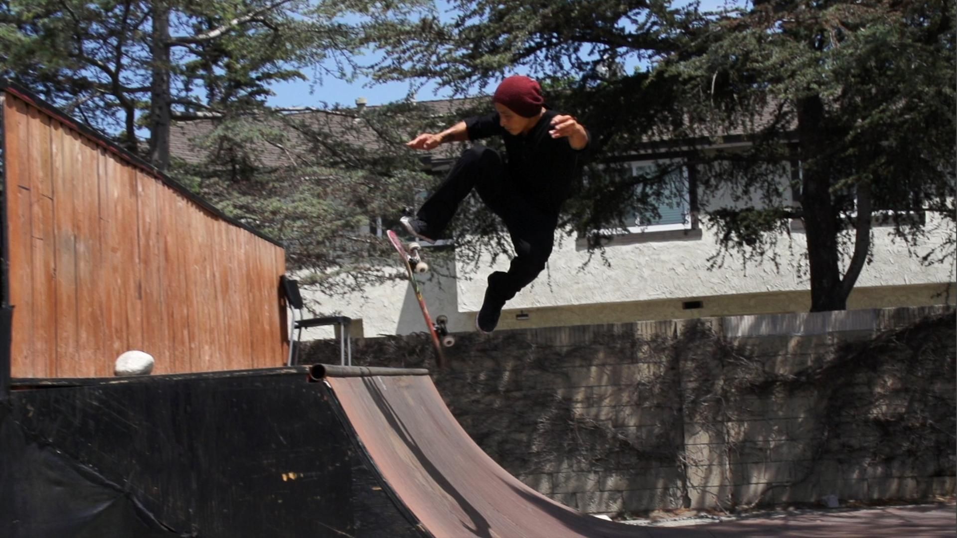X Games Trick Tips -- Daewon Song blunt to 360 flip out - ESPN Video
