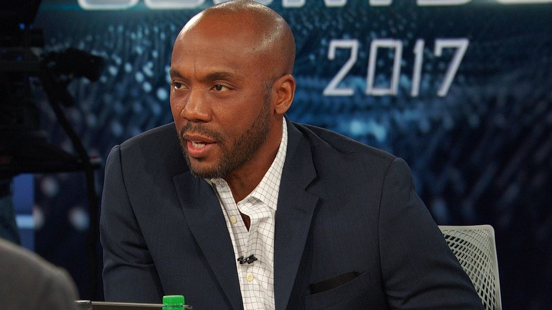 Seahawks ink Joeckel to give Wilson protection - ESPN Video