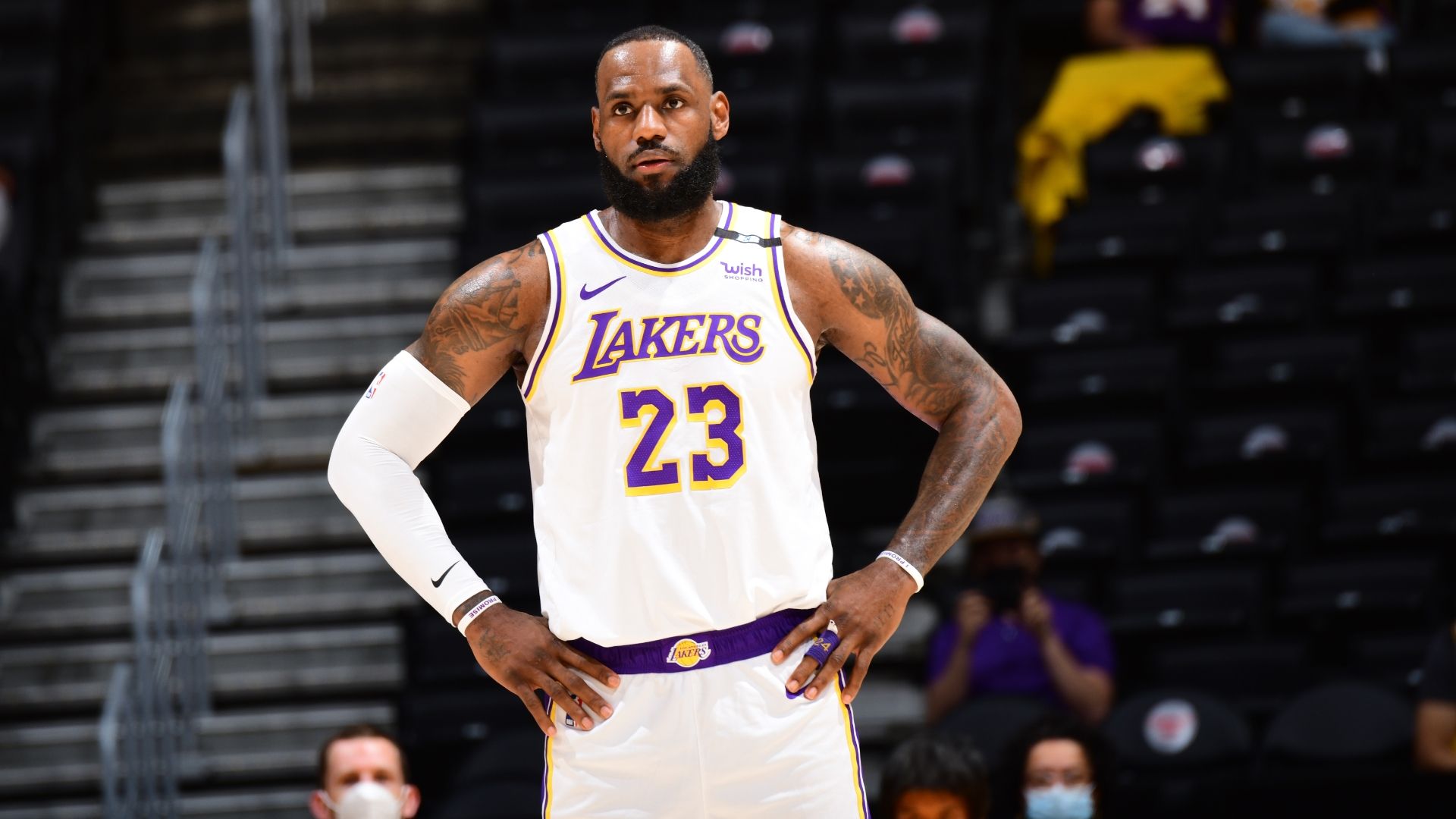 Woj: Lakers to sit LeBron for 2 more games - ESPN Video