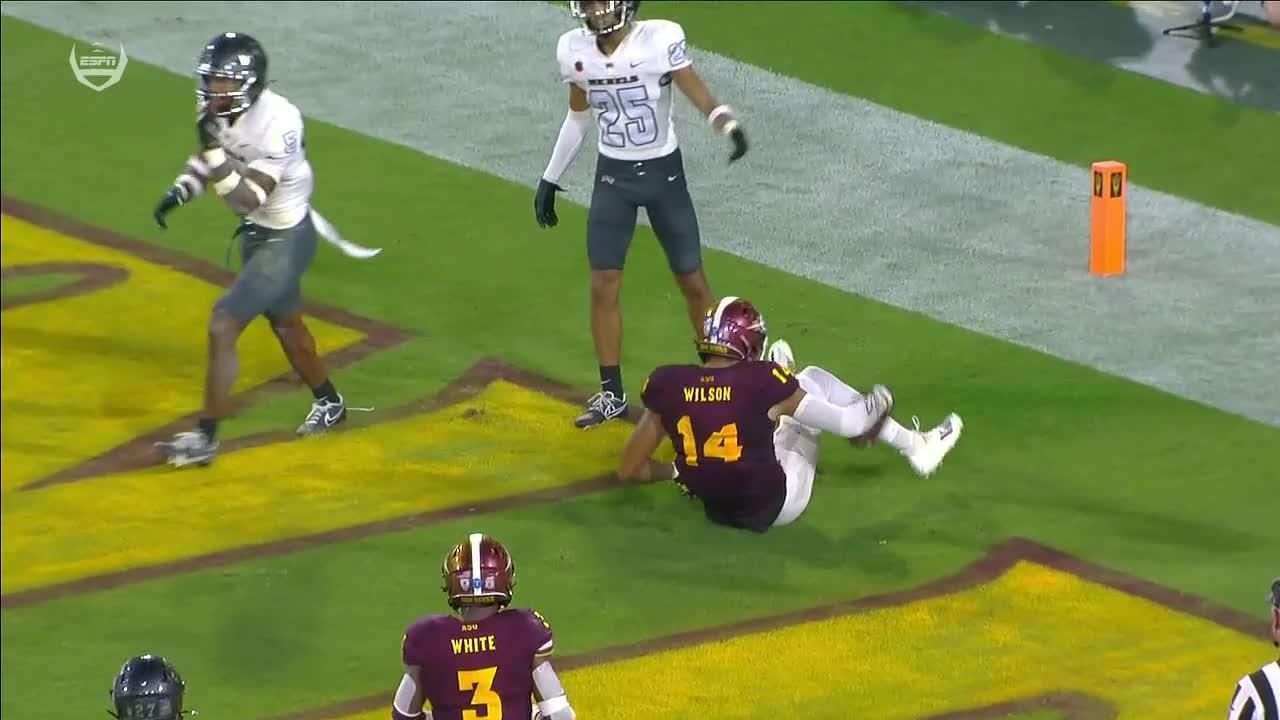 Jayden Daniels throws 3-yard TD pass vs. UNLV Rebels - ESPN Video