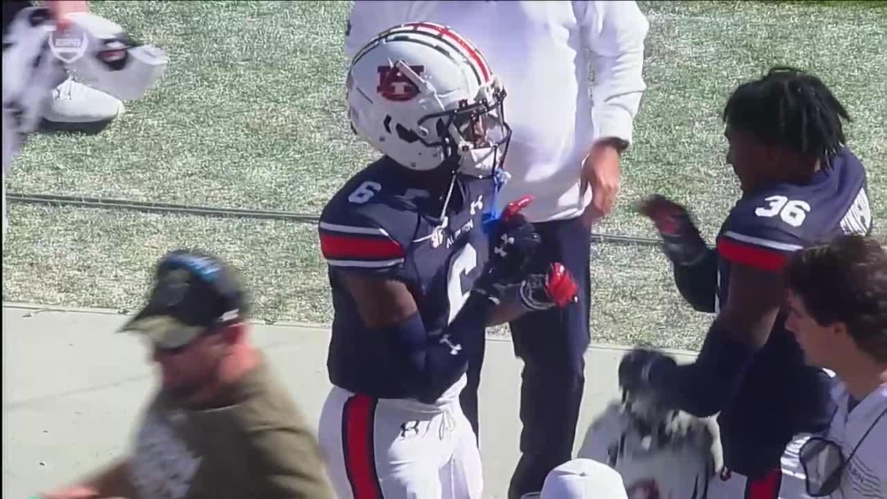 Ja'Varrius Johnson goes 57 yards untouched for an Auburn TD - ESPN Video