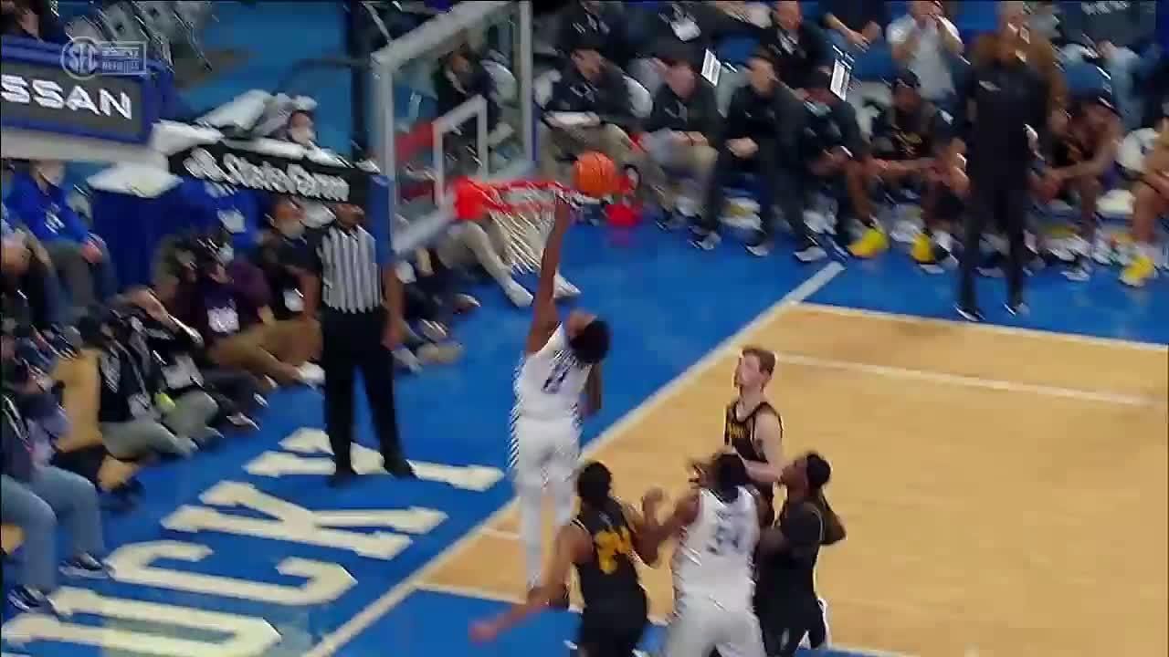 Sahvir Wheeler makes a nice move for the lay-in - ESPN Video
