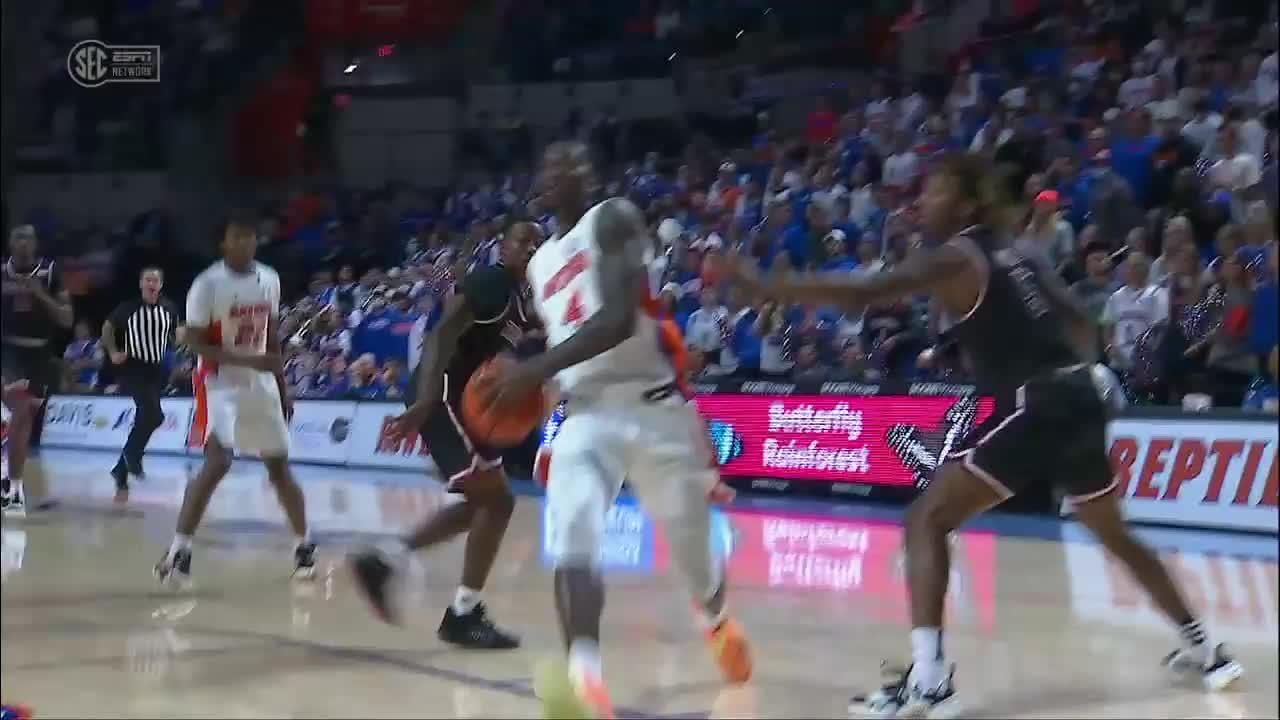 Anthony Duruji slams it home for and-1 - ESPN Video
