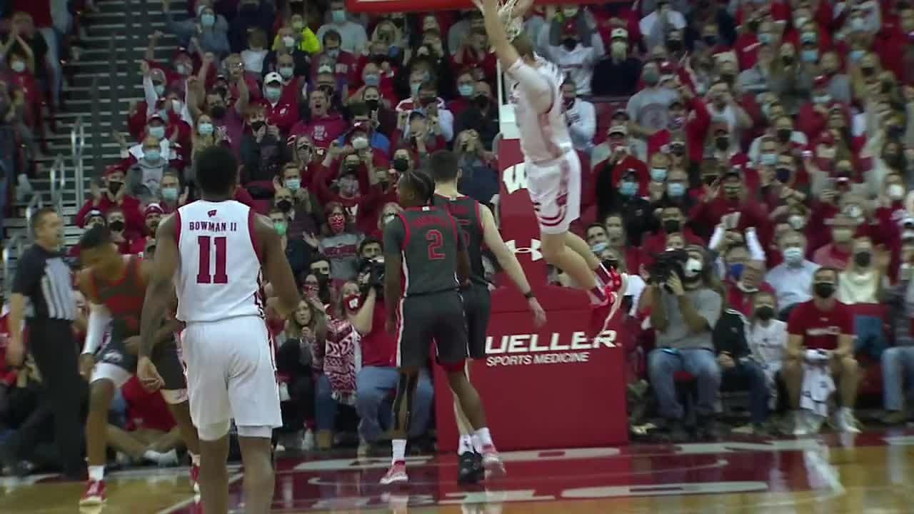 This dunk from Steven Crowl was too nice - ESPN Video