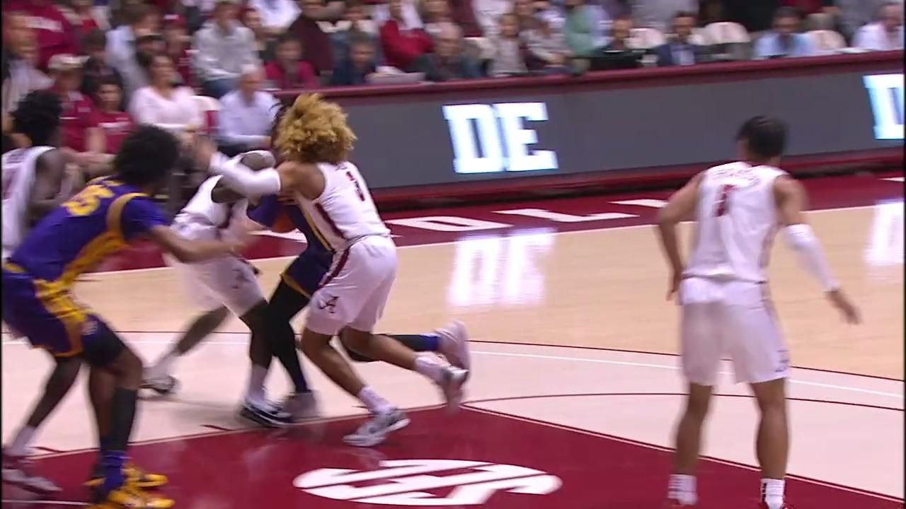 Darius Days splashes a corner 3 for LSU - ESPN Video