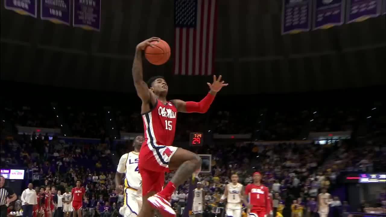 Luis Rodriguez gets up for the beautiful slam dunk - ESPN Video