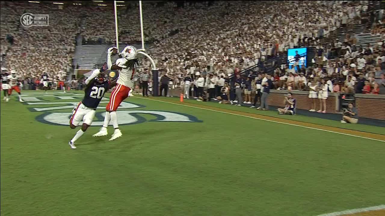 Fred Payton throws 5-yard TD pass to Devron Harper - ESPN Video