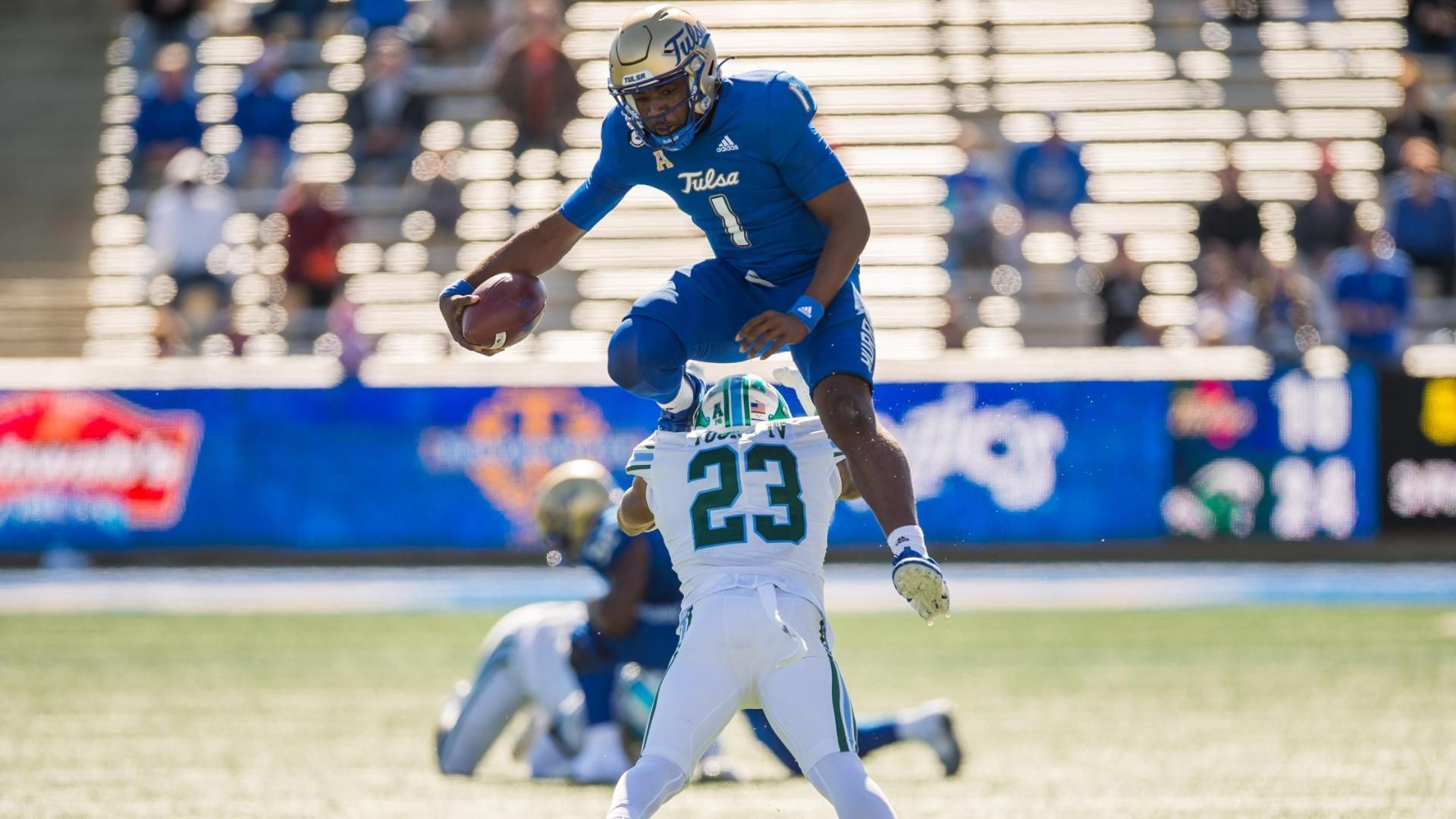 Braylon Braxton hurdles over defender on impressive rush - ESPN Video