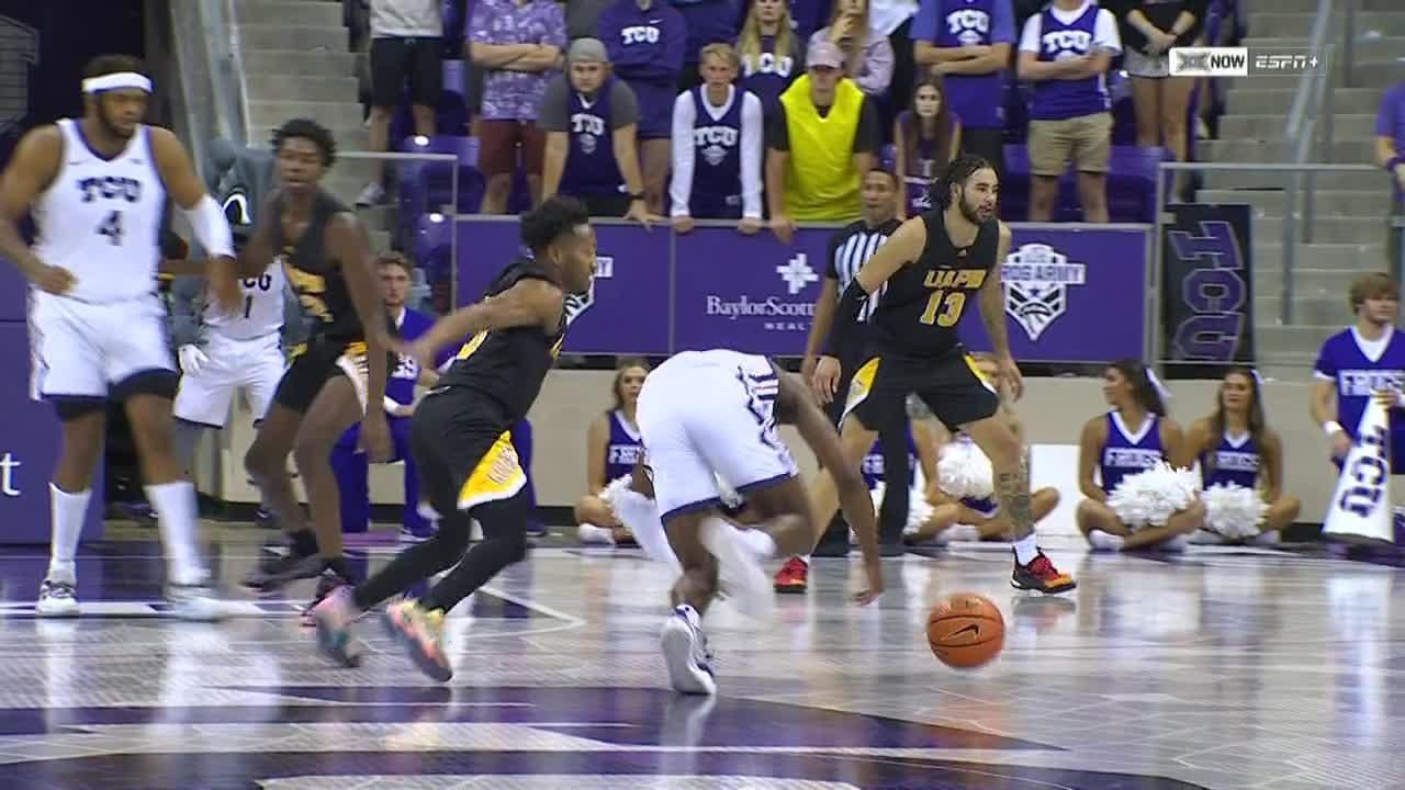 Shaun Doss drops in smooth layup - ESPN Video