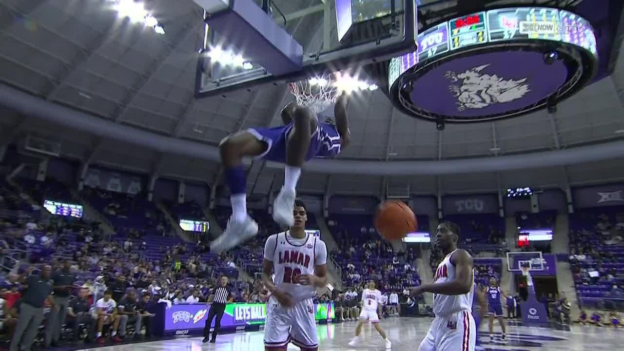 Emanuel Miller throws down big slam vs. Lamar Cardinals - ESPN Video
