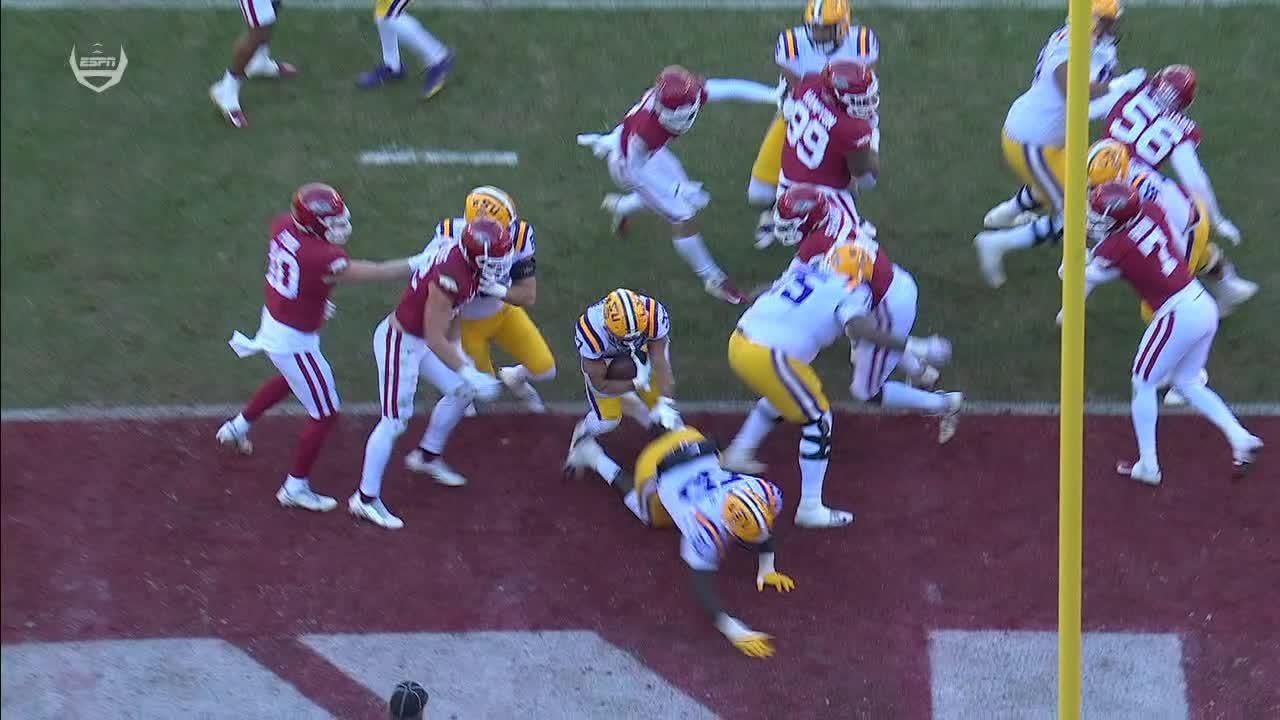 LSU reaches the end zone to extend its lead - ESPN Video