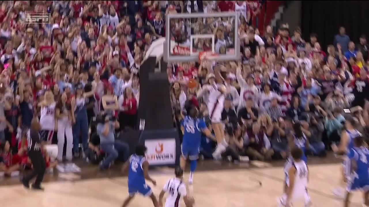 Drew Timme flushes in another dunk for Gonzaga - ESPN Video