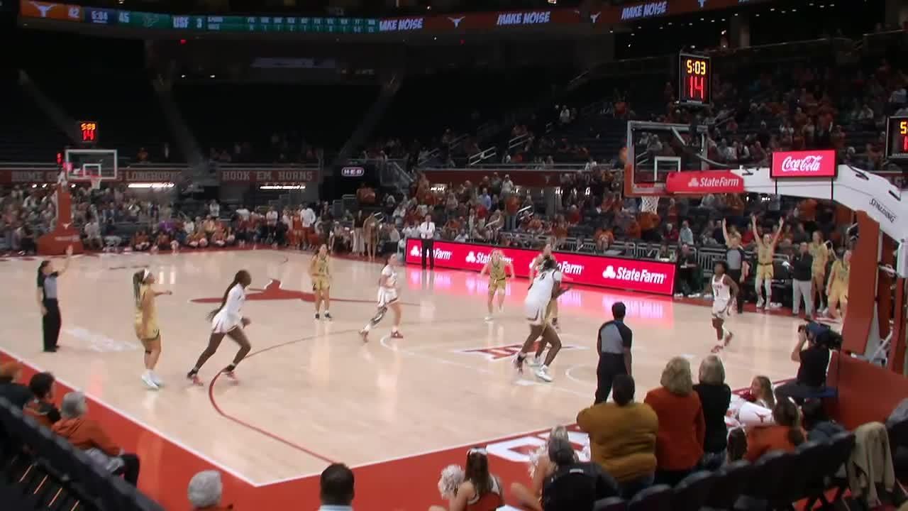 Carla Brito makes beautiful pass for a basket - ESPN Video