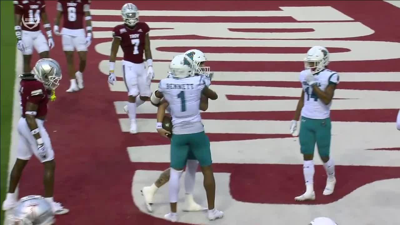 Grayson Mccall rushes in for 8-yard TD - ESPN Video