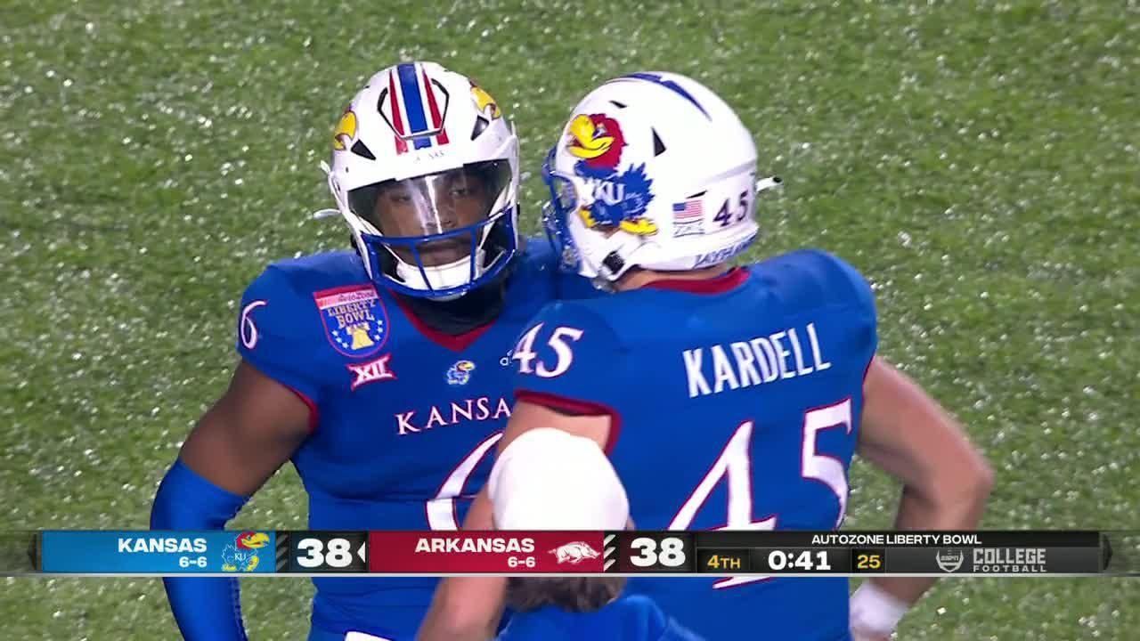 Jayhawks somehow tie the game vs. Razorbacks with 2-point conversion ...