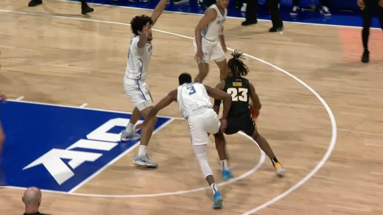 David Shriver rocks the rim with powerful jam - ESPN Video