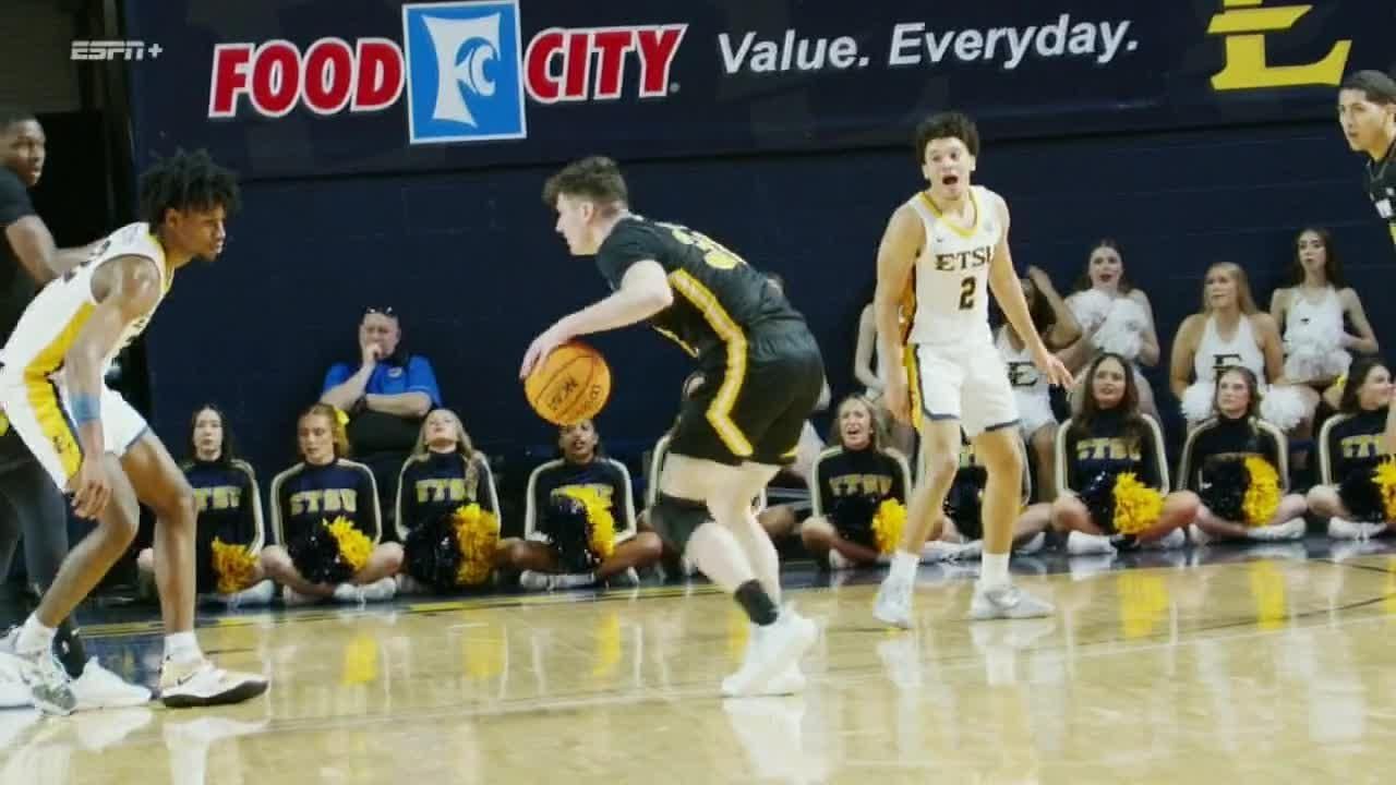 Tony Felder drains a long 3 from downtown - ESPN Video