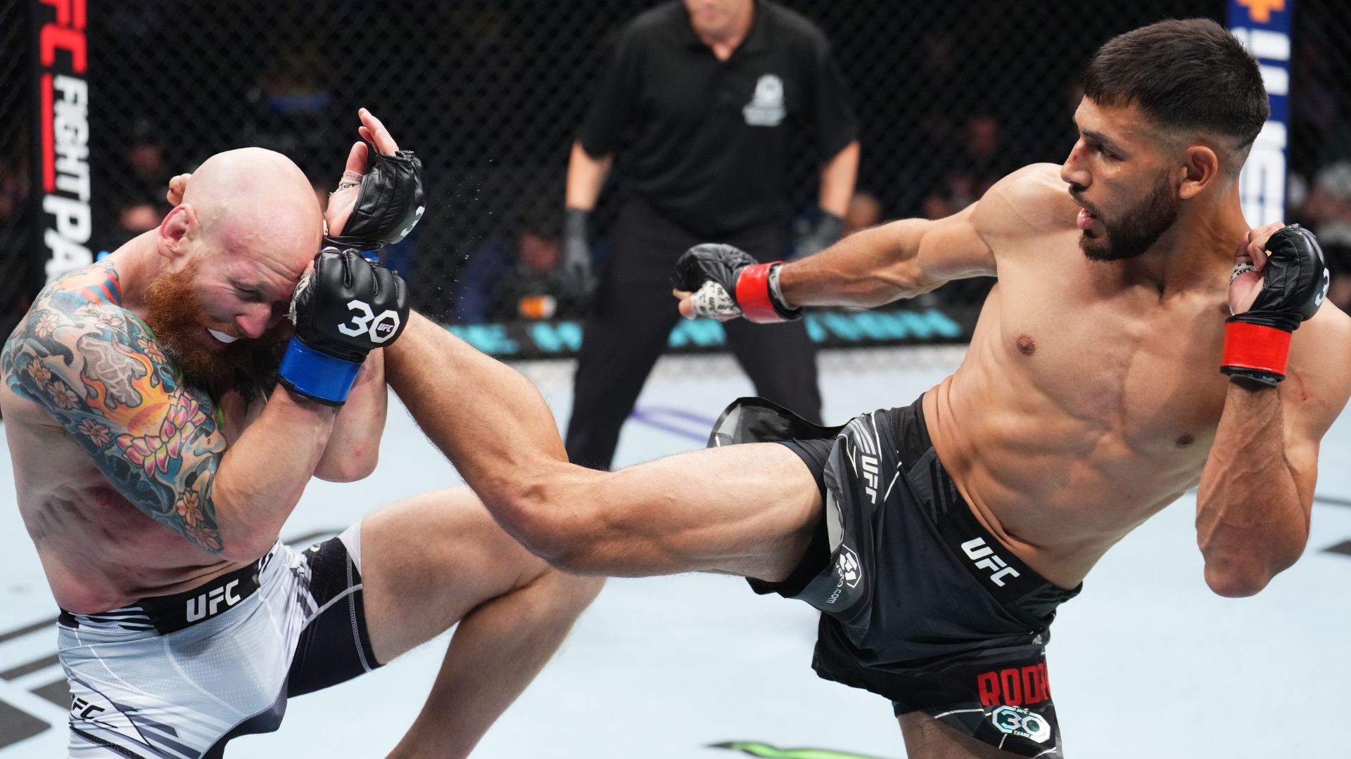 Yair Rodriguez wins UFC interim featherweight belt - ESPN Video