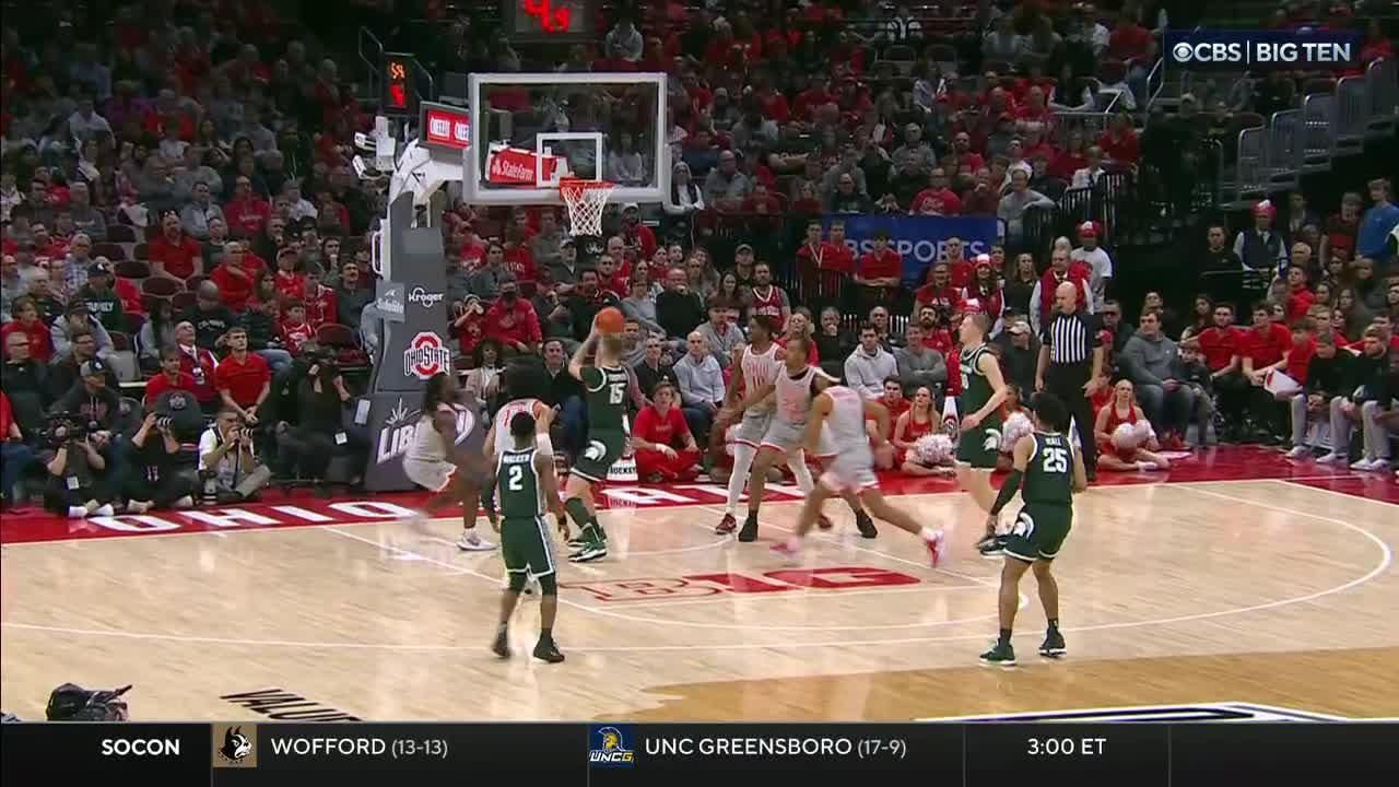 Joey Hauser lays off a nice pass for a Michigan State bucket - ESPN Video