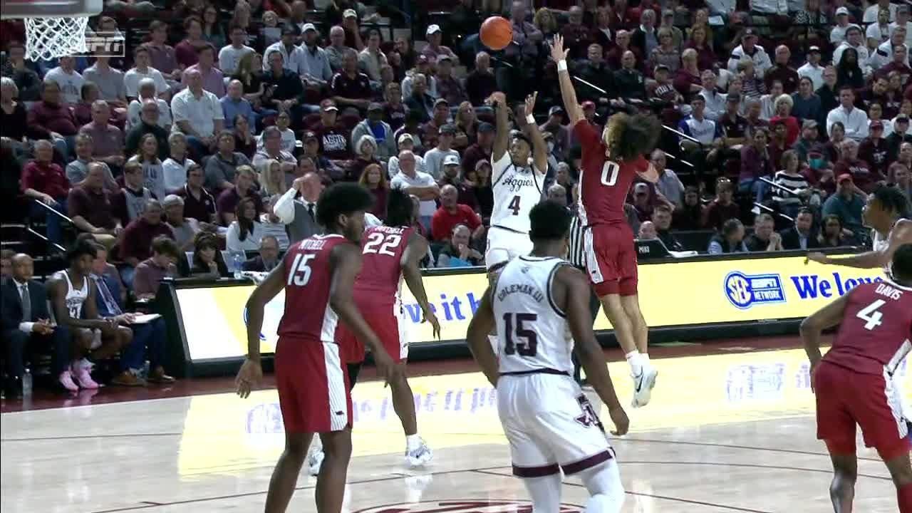Wade Taylor IV nails the 3-point shot vs. Arkansas Razorbacks - ESPN Video
