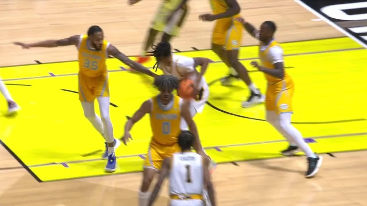 Jourdan Smith somehow gets the and-1 to fall - ESPN Video