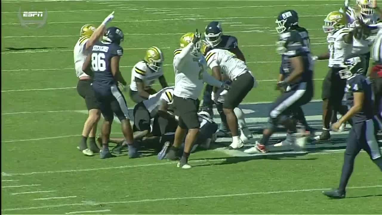 Adrian Maddox scoops up the fumble for timely turnover - ESPN Video
