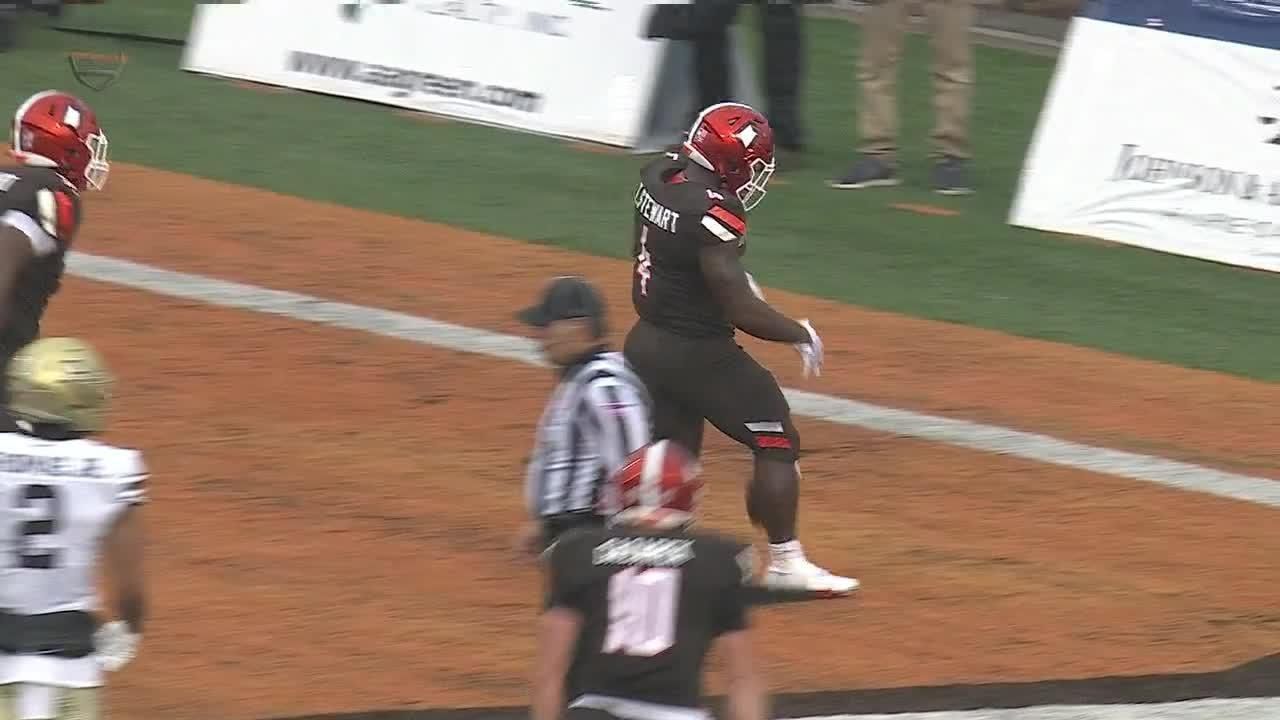 Terion Stewart crosses goal line for 2-yard TD - ESPN Video