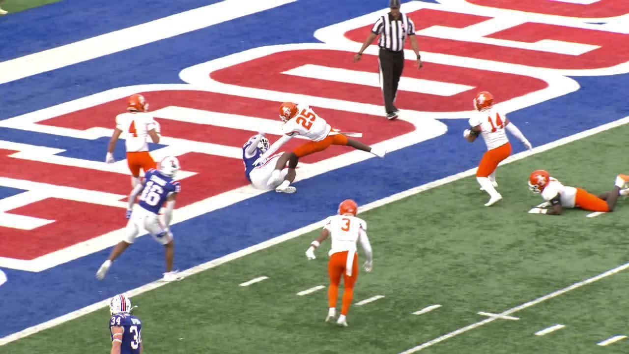 Keith Willis Jr. crosses goal line for 5-yard rushing touchdown - ESPN ...