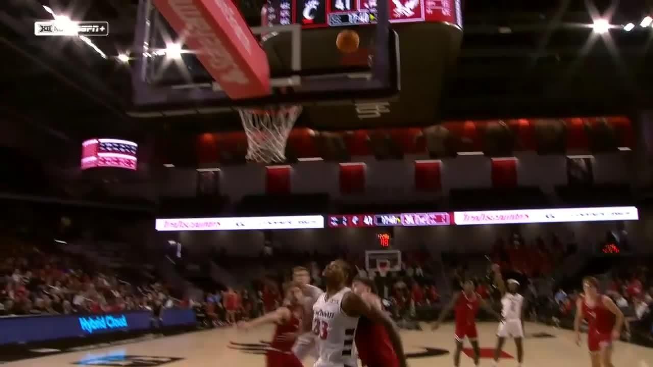 Day Day Thomas nails long 3 from downtown - ESPN Video