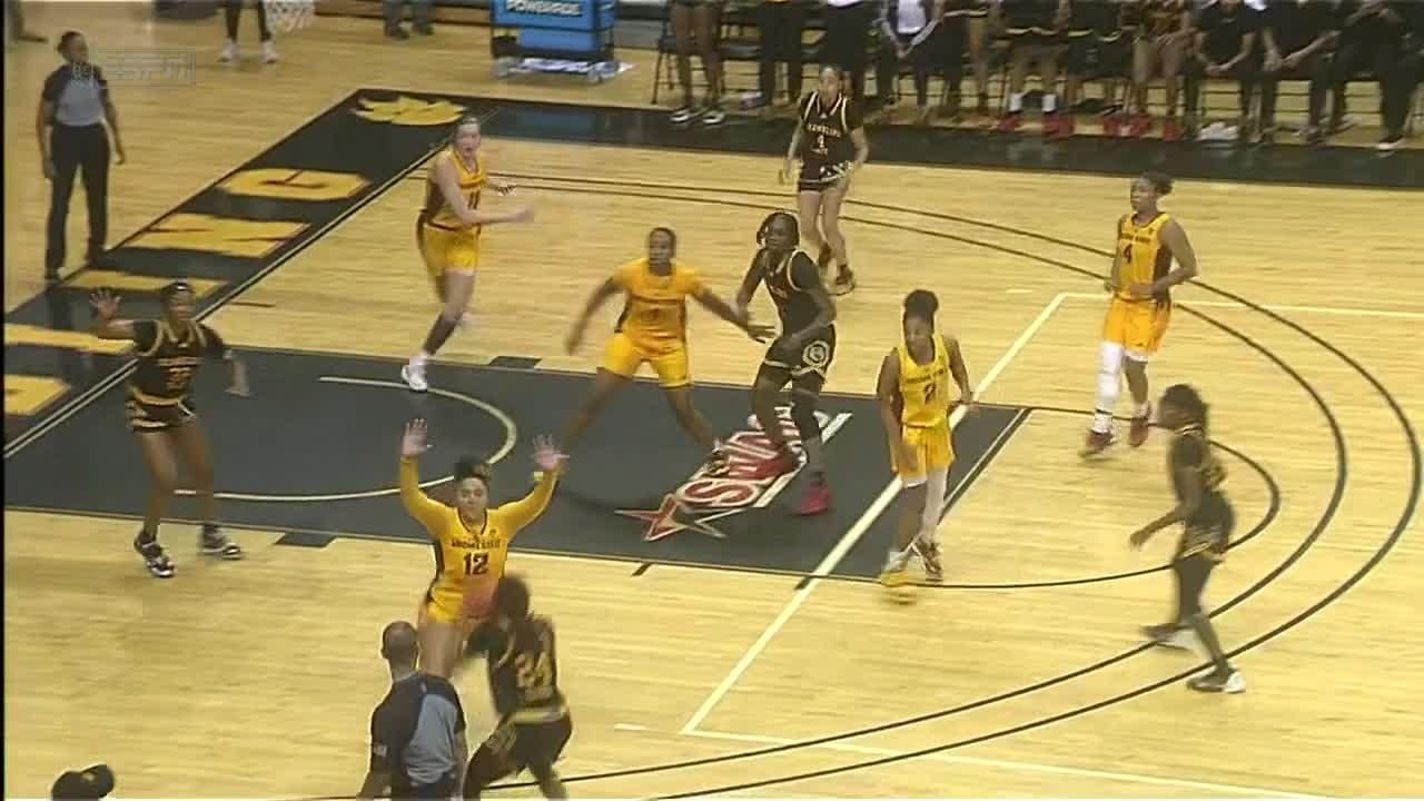 DeMya Young nails it from behind the arc - ESPN Video