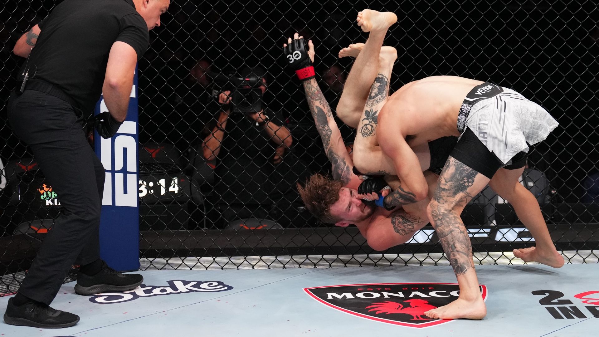 Cody Brundage finishes Zachary Reese with a powerful slam KO - ESPN Video