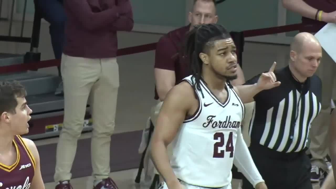 Antrell Charlton drains bucket vs Loyola Chicago Ramblers - ESPN Video