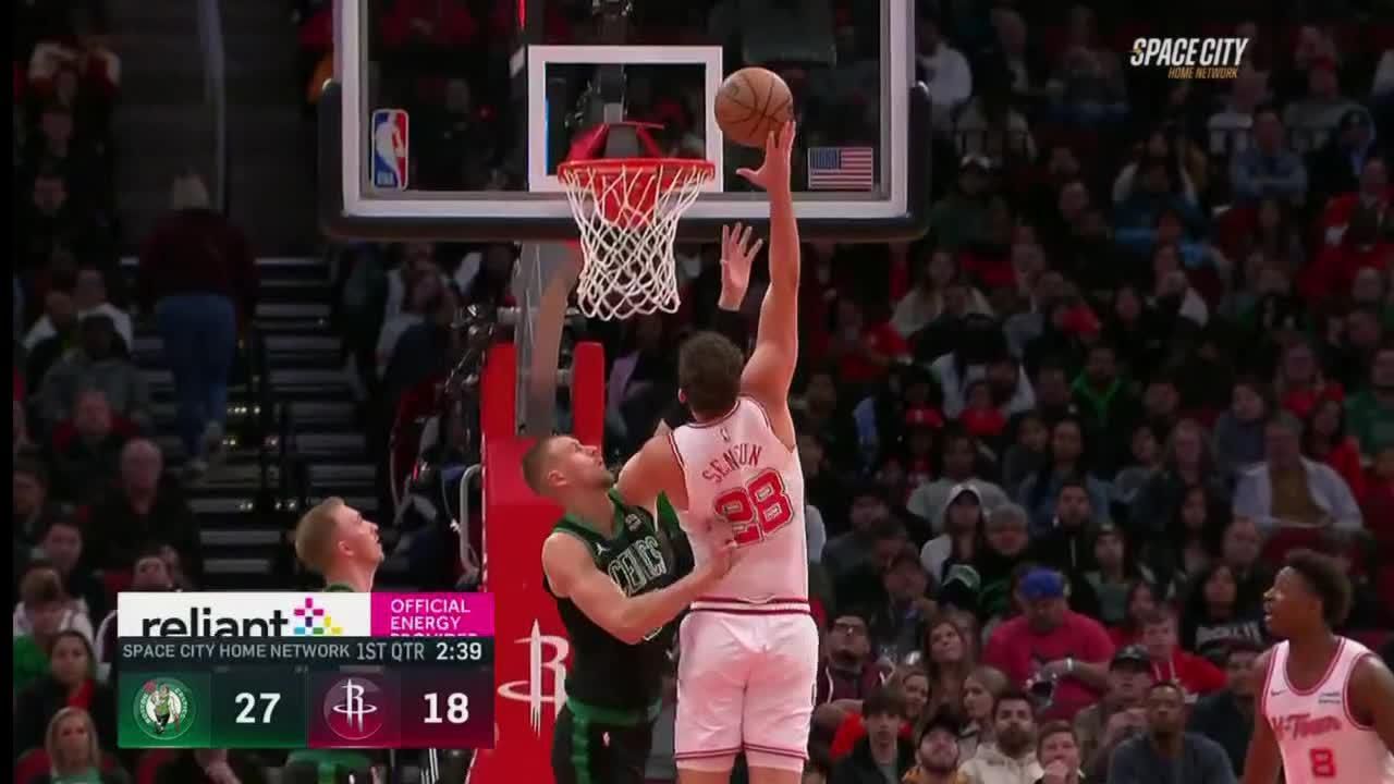 Amen Thompson hits a cutting Alperen Sengun for a bucket - ESPN Video