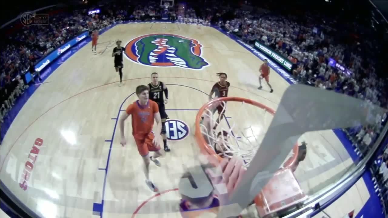 Thomas Haugh skies for big dunk - ESPN Video