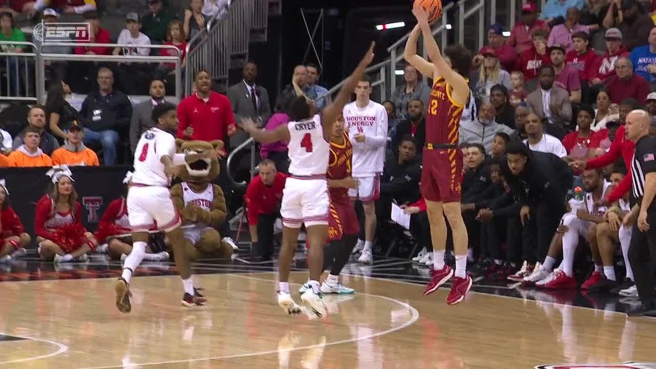 Milan Momcilovic hits a 3 on the fly - ESPN Video