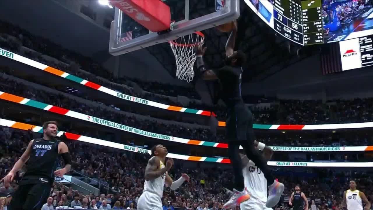 Kyrie takes Luka's lob and slams it down - ESPN Video