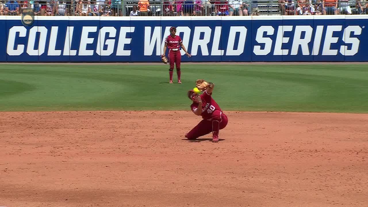 UCLA runners advance as Alynah Torres loses ball in the sun - ESPN Video