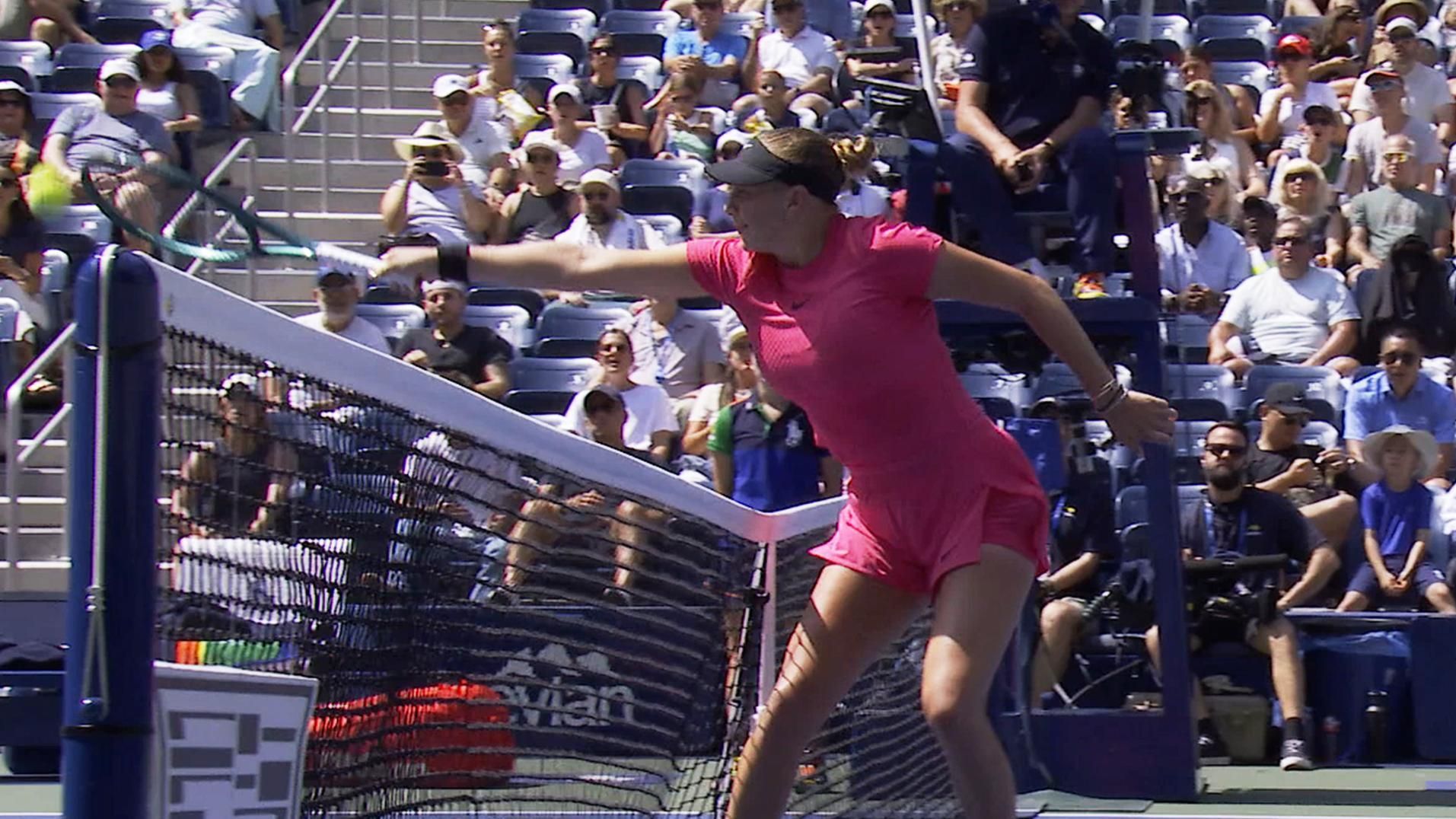 Outrageous backspin from Zheng Qinwen wins her the point - ESPN Video