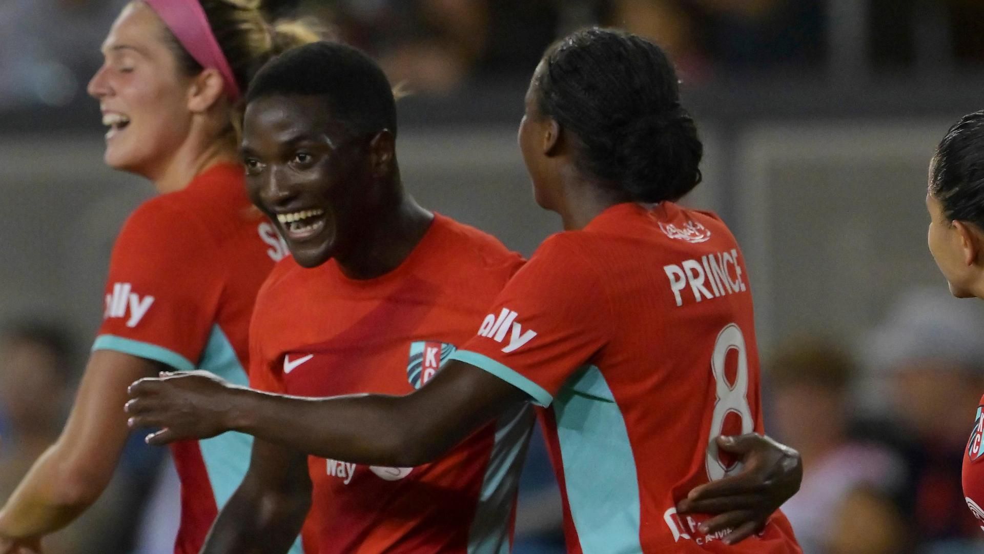 Temwa Chawinga scores stunner to put Current ahead - ESPN Video