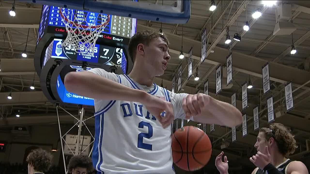 Cooper Flagg muscles in the and-1 - ESPN Video