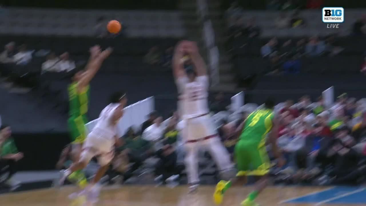 Brandon Angel drills corner 3 for Oregon - ESPN Video