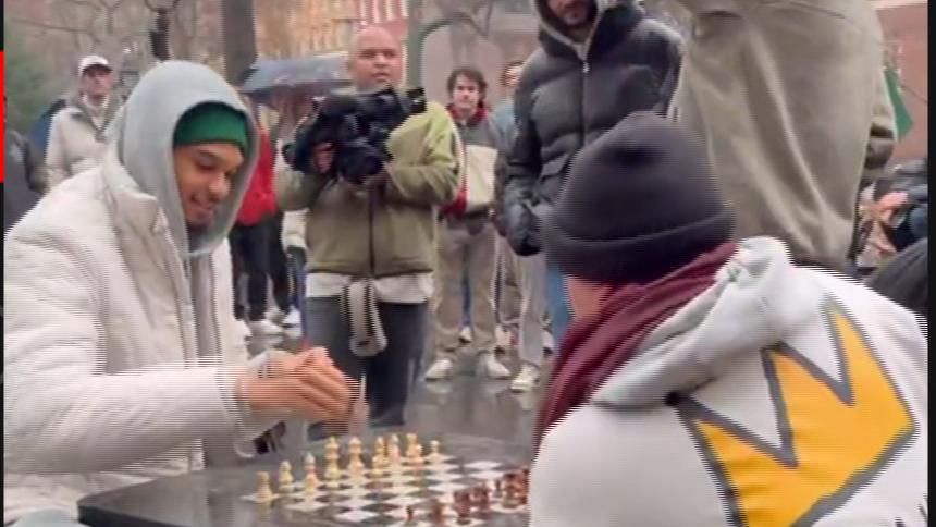 Victor Wembanyama takes on fans in chess at NYC park - ESPN Video