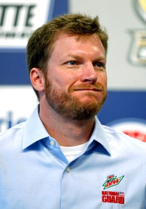 NASCAR - Dale Earnhardt Jr.'s head injury speaks volumes - ESPN