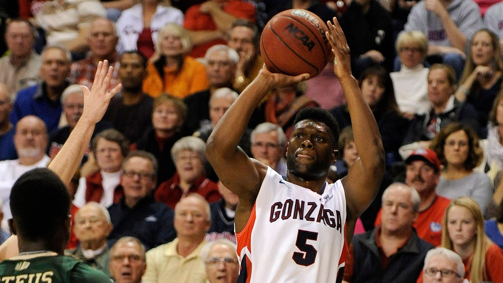 Gary Bell Jr. (broken hand), Sam Dower (back) out for Gonzaga - ESPN