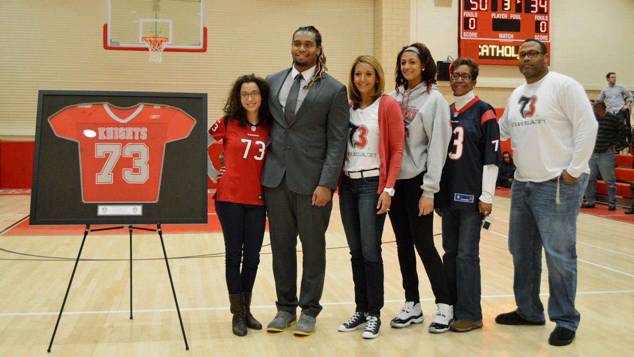 Texans' Williams gets number retired at CM - ESPN - Boston High School ...